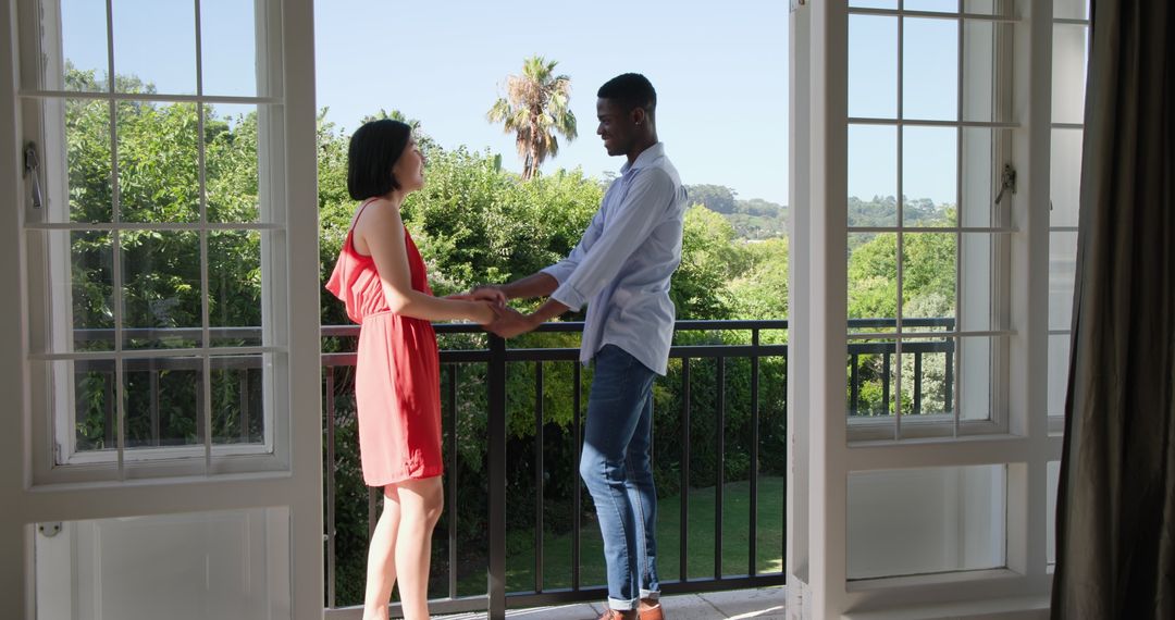 Romantic balcony proposal with scenic view - Free Stock Photo | Pikwizard