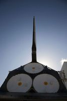 Space Shuttle Discovery Tail Mast Perspective At Kennedy Space Center ...