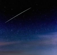Shooting star crossing starry night sky - Download Free Image from ...